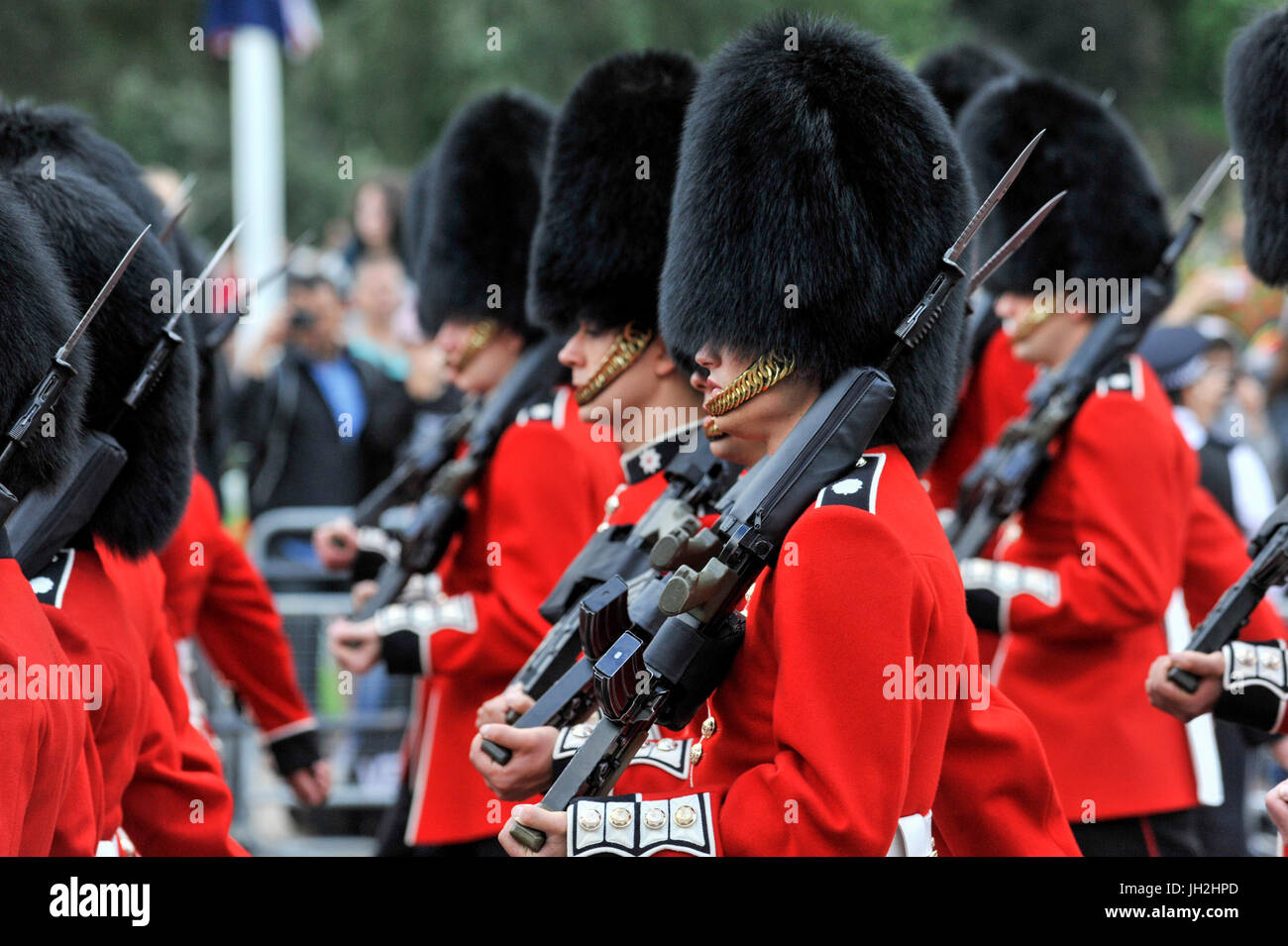 Felipe vi of spain uniform hi-res stock photography and images - Alamy