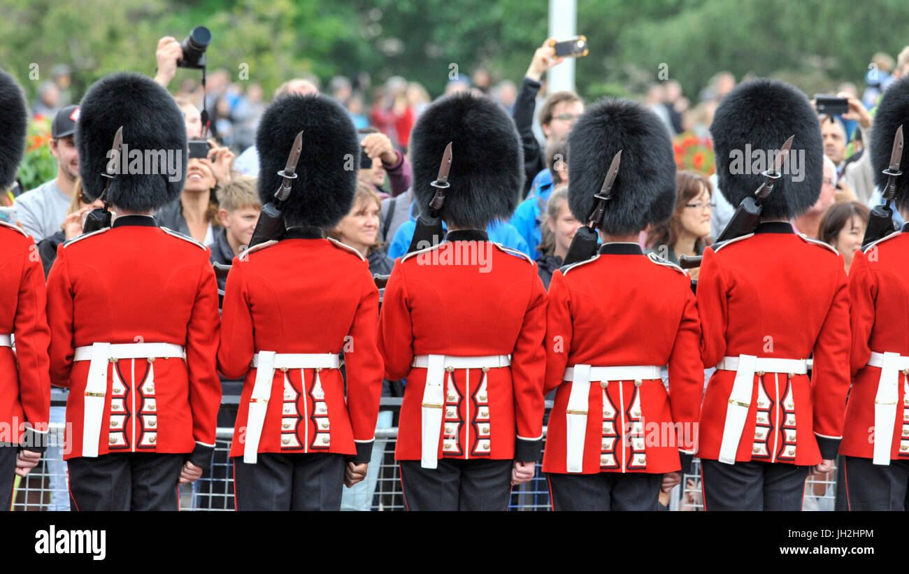 1st battalion coldstream guards hi-res stock photography and images - Alamy