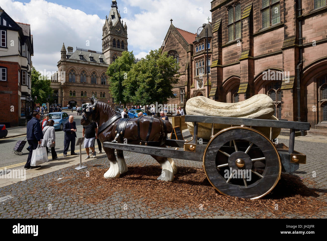 Sarah lucas hi-res stock photography and images - Alamy