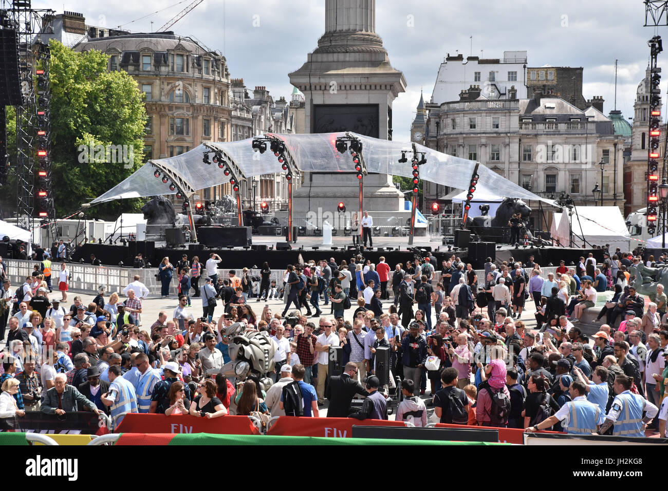 F1 live trafalgar square hi-res stock photography and images - Alamy