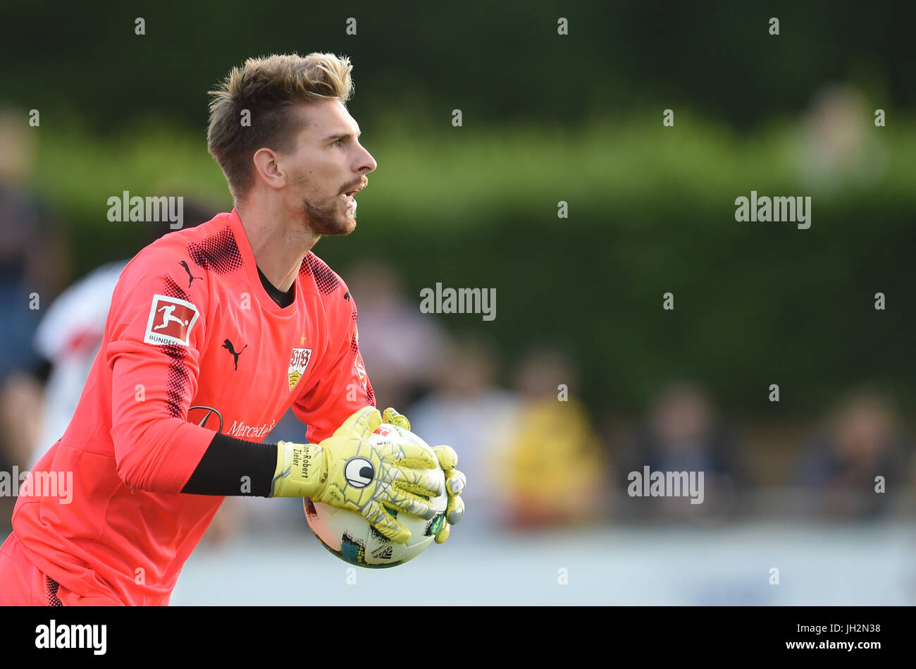 Heimstetten, Germany. 12th July, 2017. Stuttgart goalkeeper Ron-Robert ...