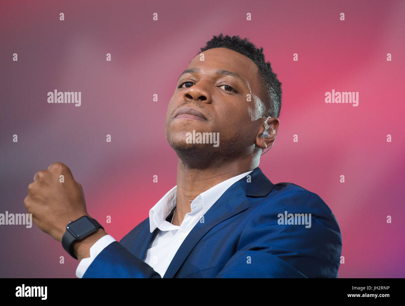 Chris Blue sings "America the Beautiful" to open the "A Capitol Fourth ...