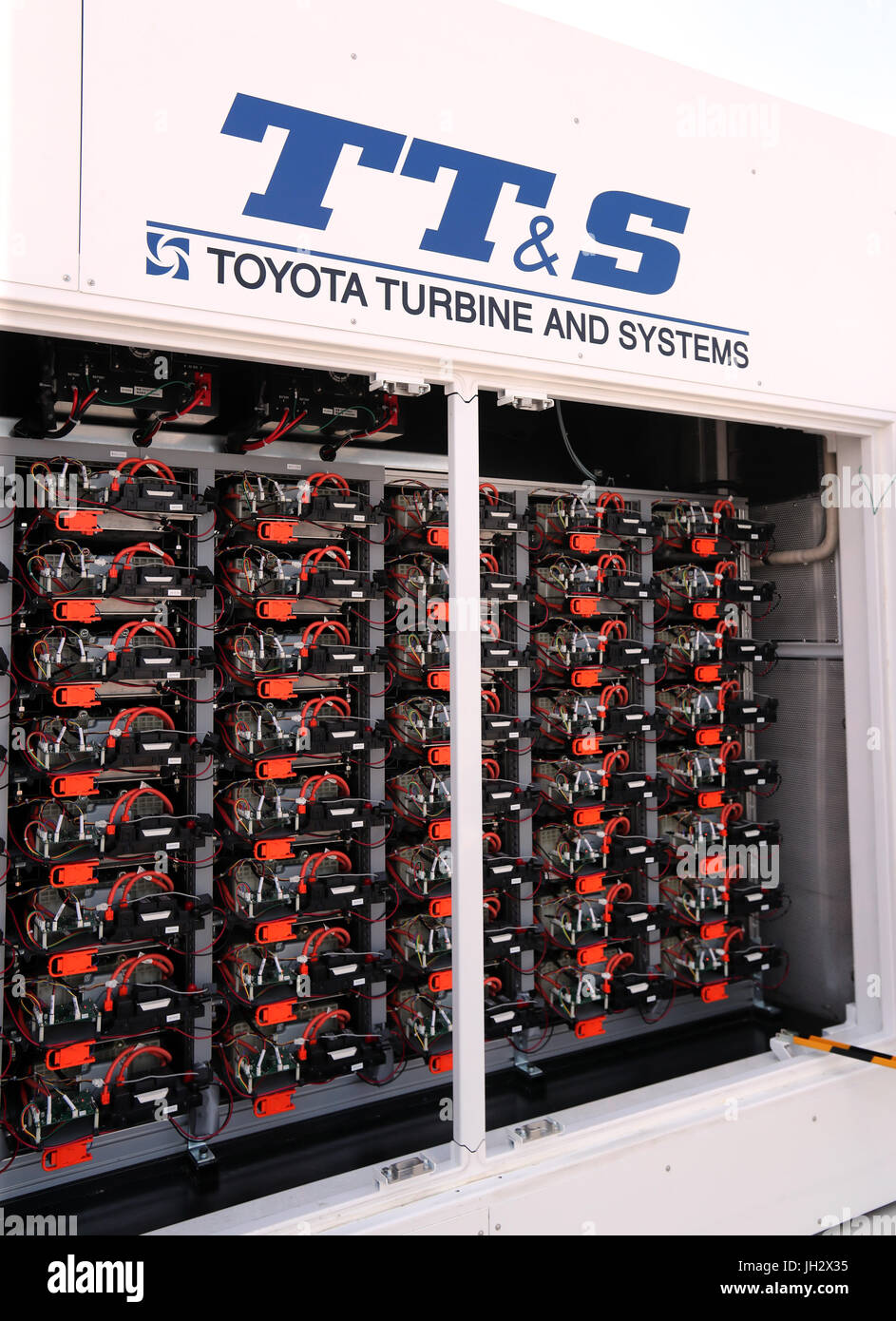 Toyota fuel cell system hi-res stock photography and images - Alamy