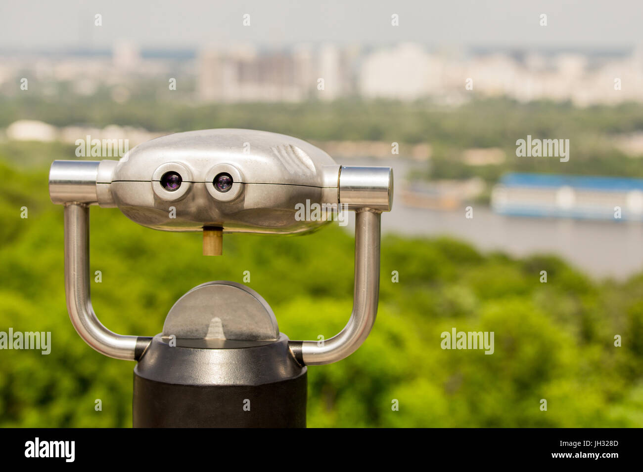 Stationary observation binoculars , metropolis landscape on the ...