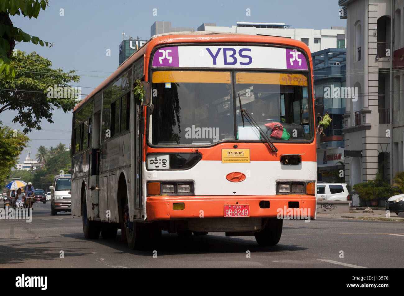 Yangon bus service hi-res stock photography and images - Alamy