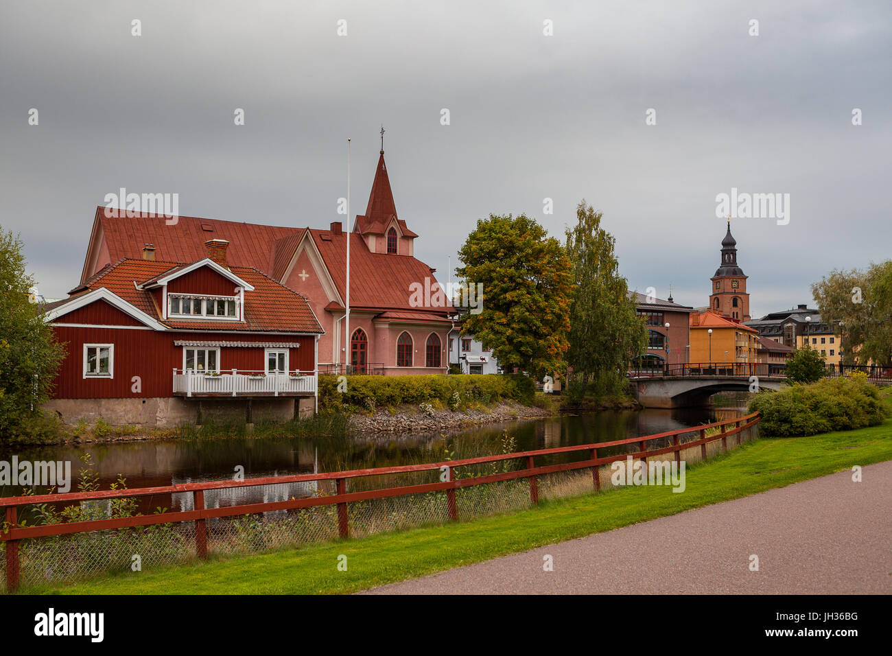 Old tow of Falun with traditional red Swedish wooden dwellings. Dalarna ...