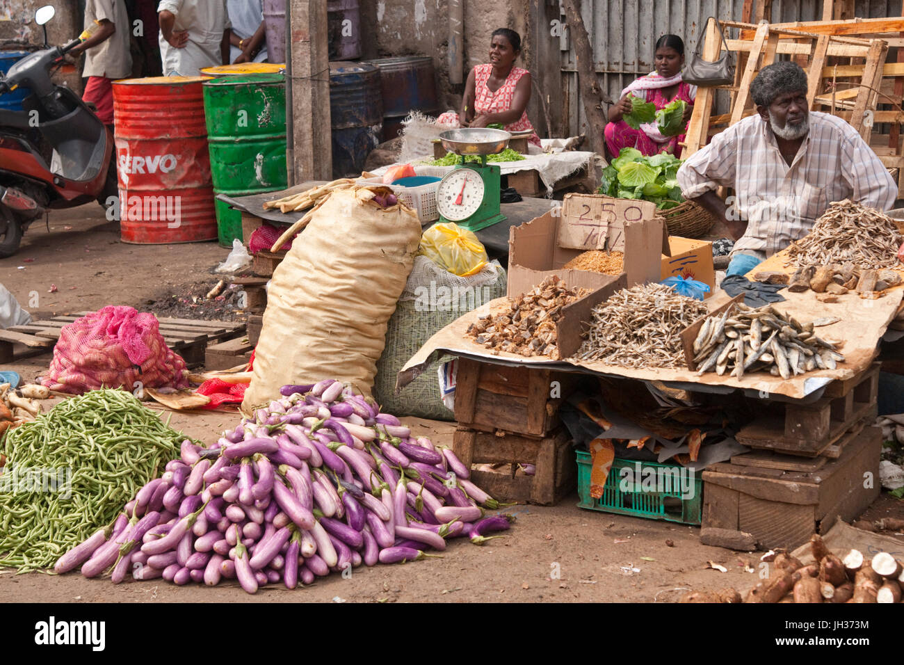 Colombo street market hi-res stock photography and images - Alamy