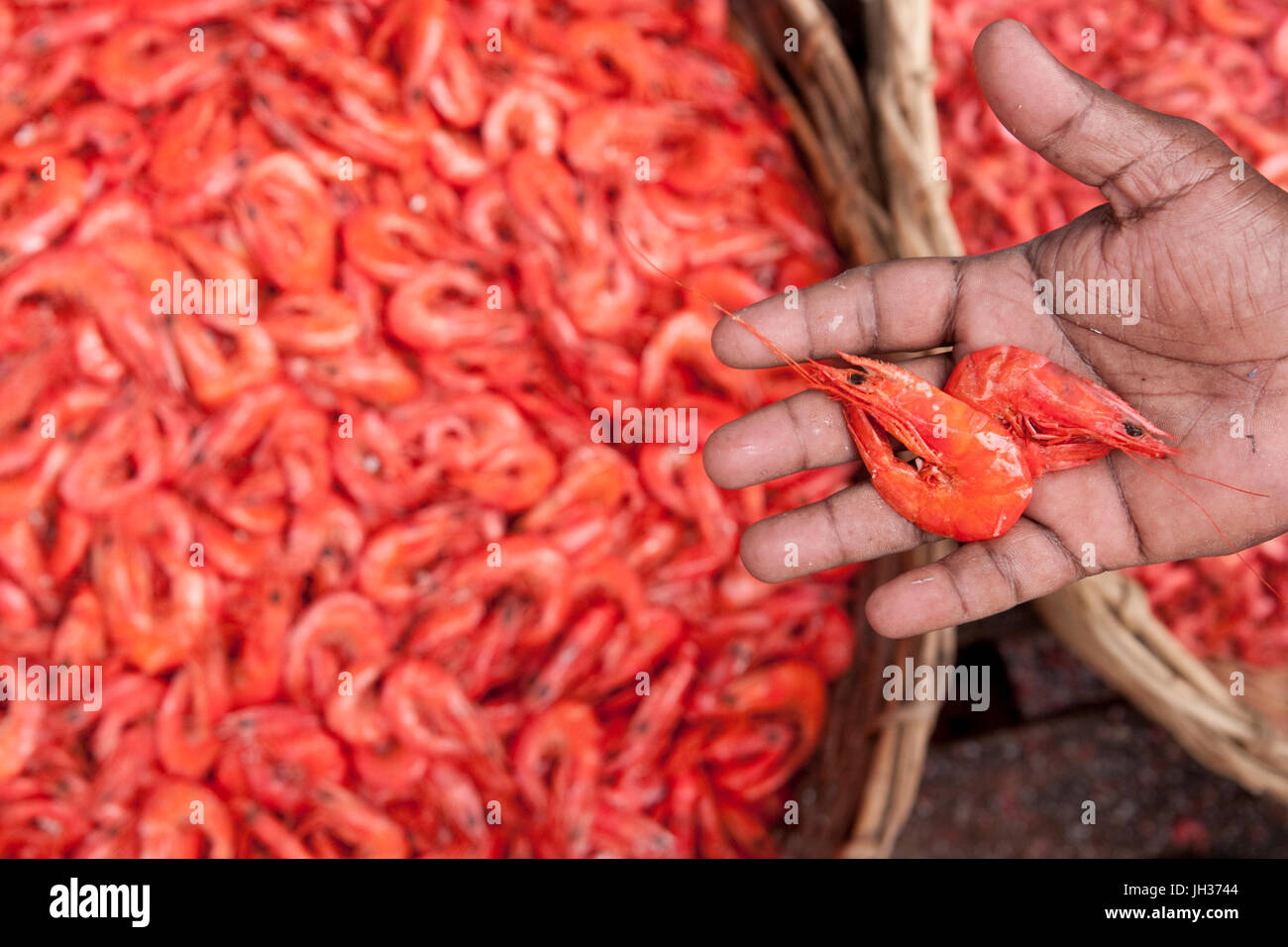 Prawn baskets hi-res stock photography and images - Alamy