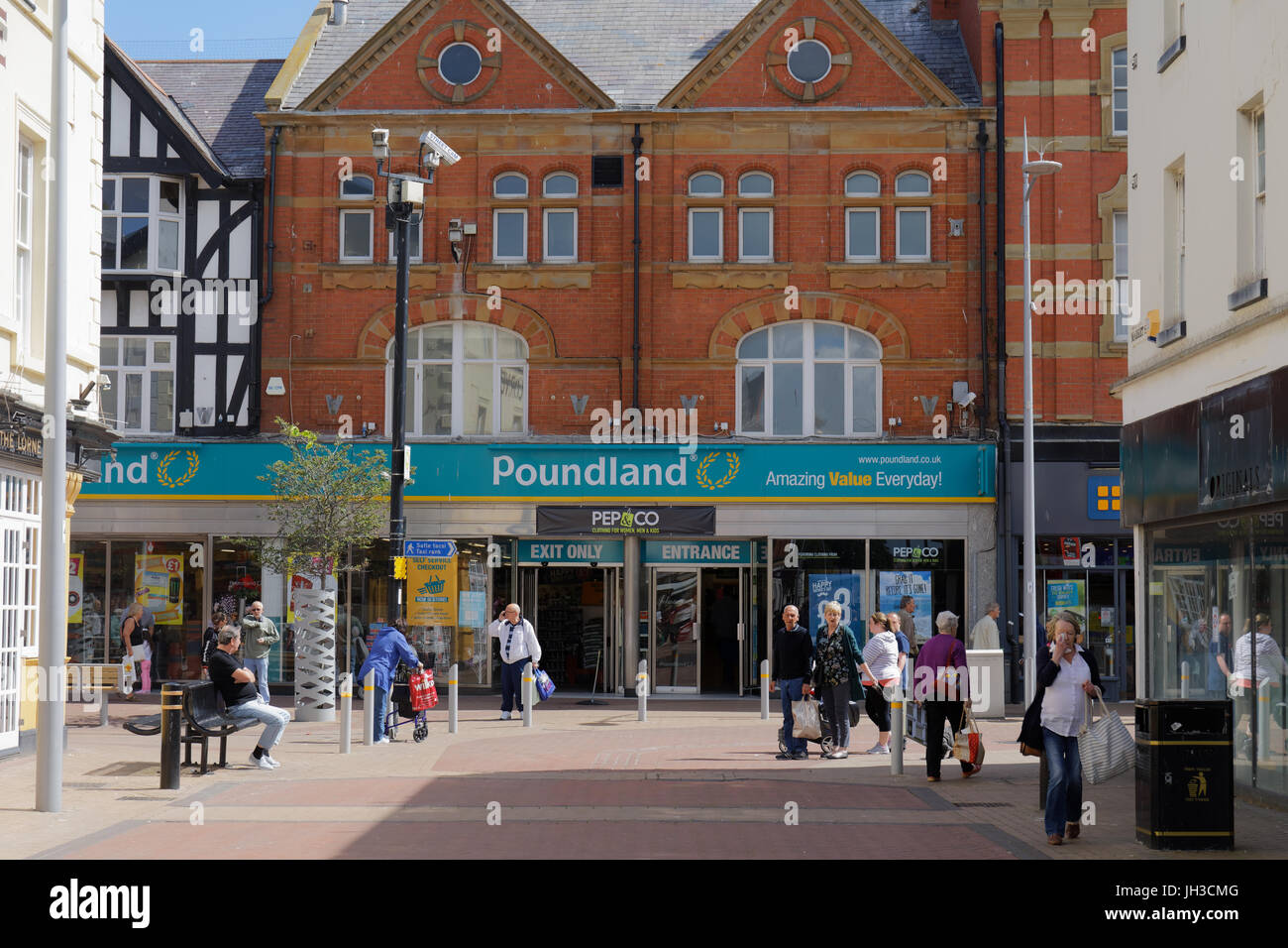 Rhyl hi-res stock photography and images - Alamy