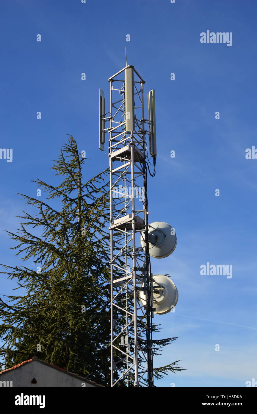 Telekommunikation hi-res stock photography and images - Alamy