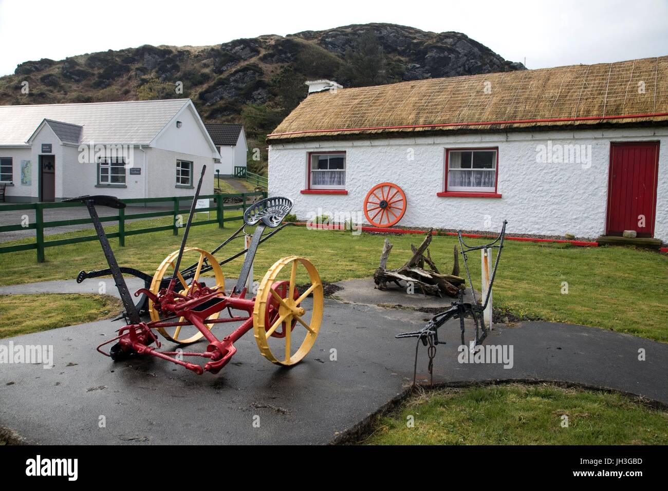 Traditional farming donegal ireland hi-res stock photography and images ...