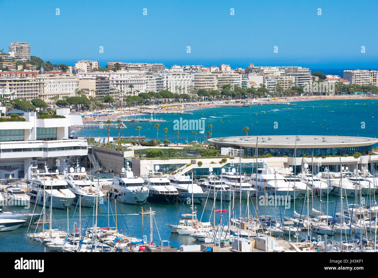Le palais des festivals hi-res stock photography and images - Alamy