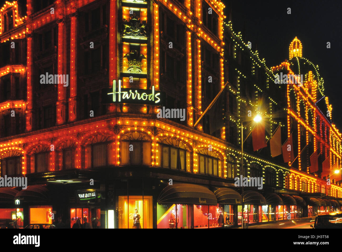 Harrods photograph hi-res stock photography and images - Alamy
