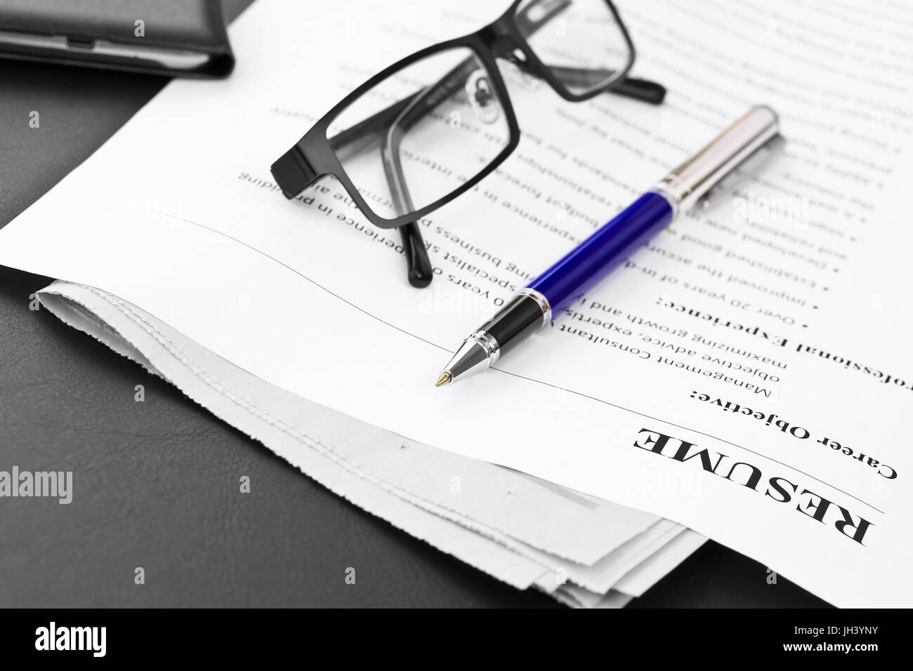 Employee reference hi-res stock photography and images - Alamy