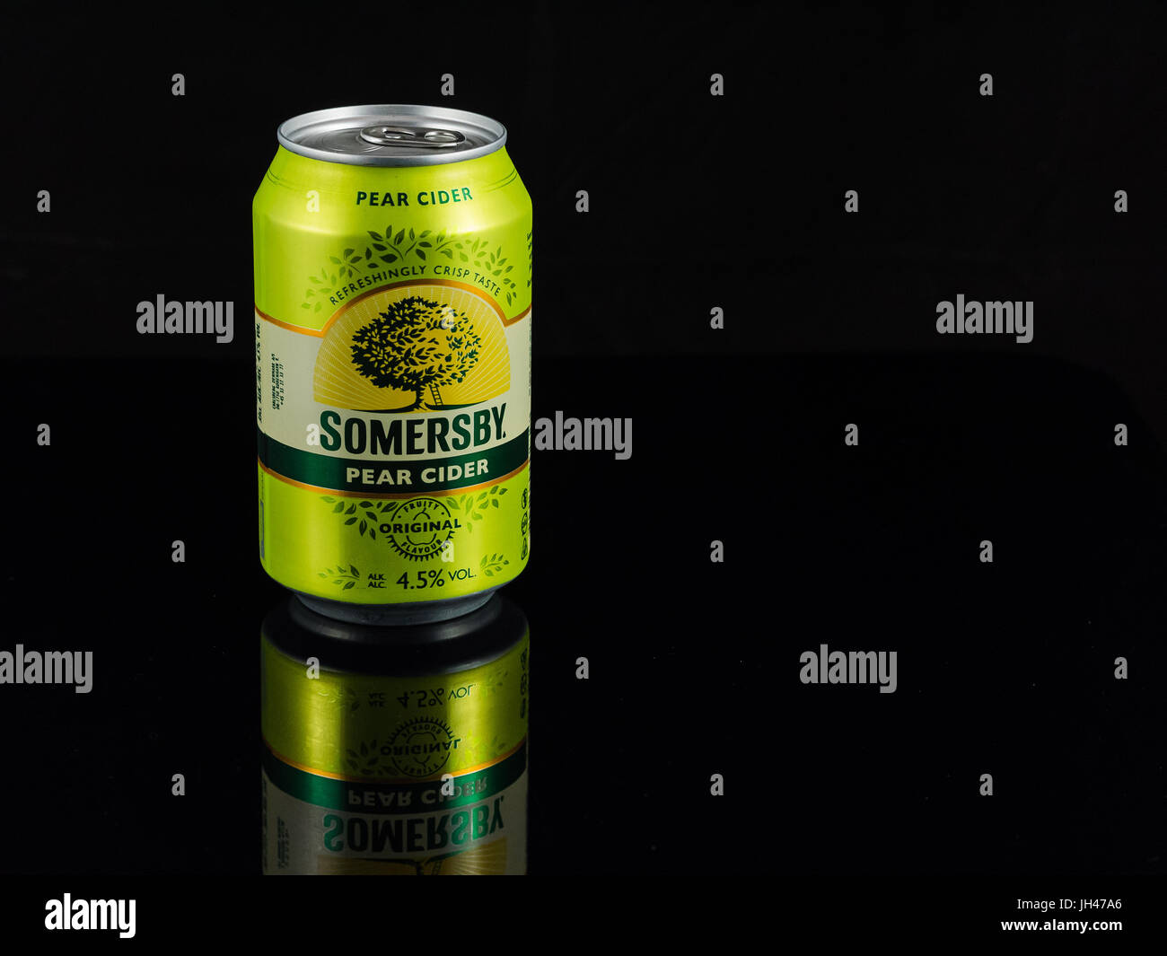 Strongbow Cider High Resolution Stock Photography and Images - Alamy