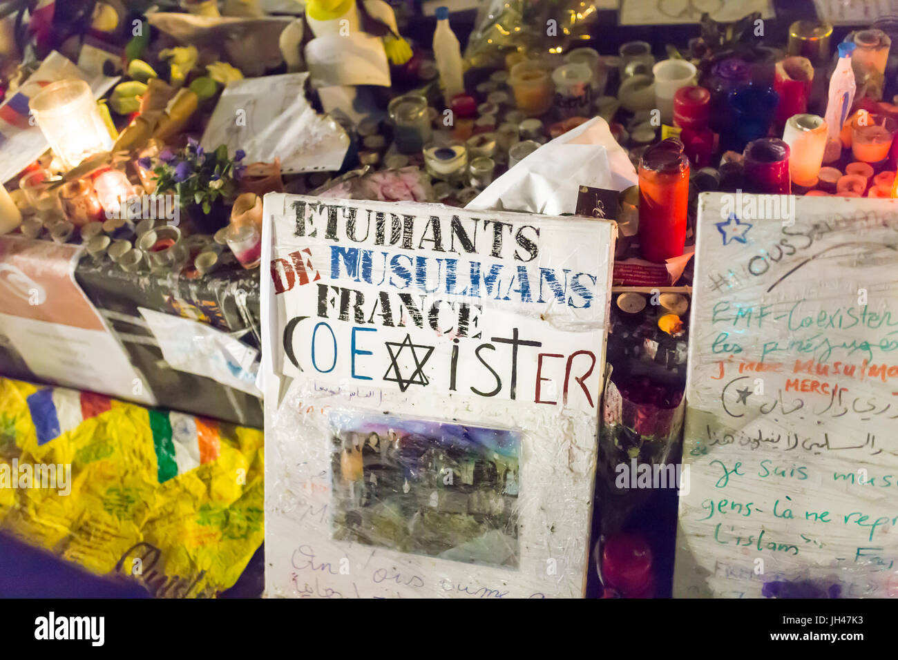 Brotherhood of the cross and star hi-res stock photography and images ...