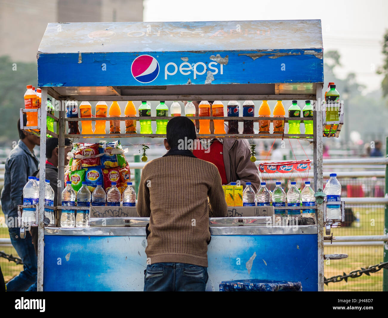 Stall selling drinks lemonade hi-res stock photography and images - Alamy