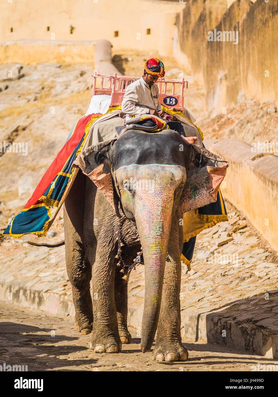 Guy riding an elephant hi-res stock photography and images - Alamy