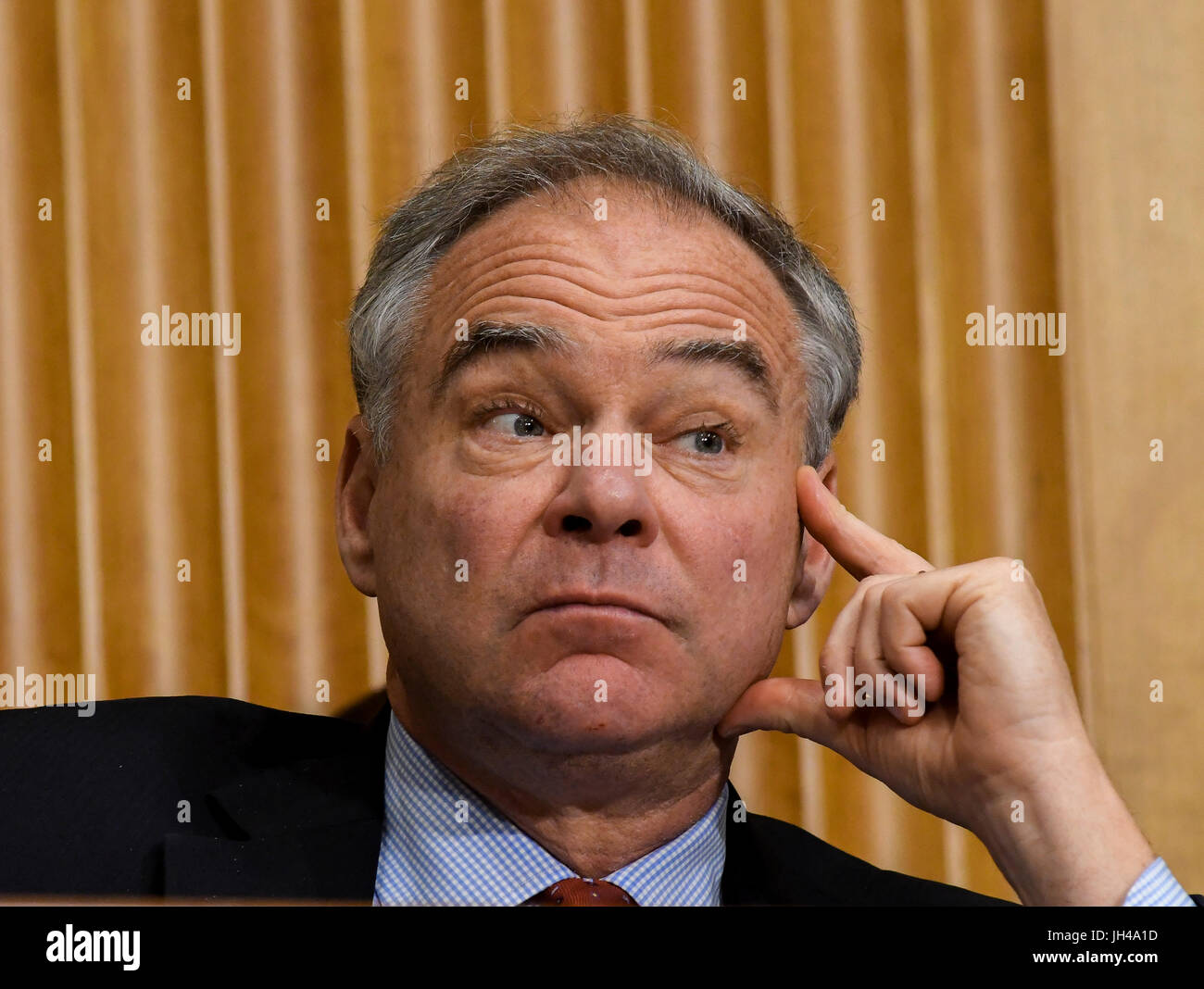 Authorizations hi-res stock photography and images - Alamy