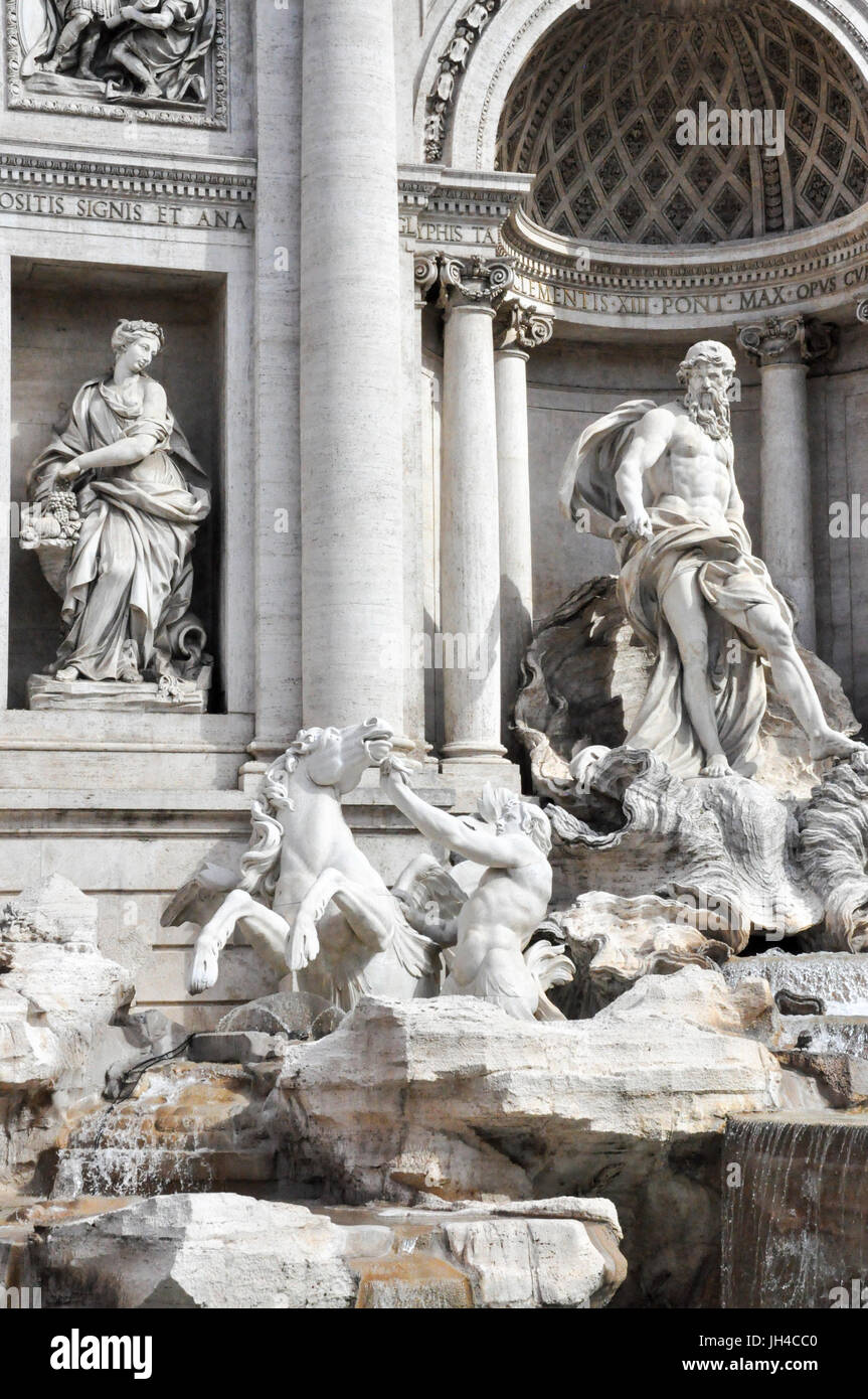 Artwork and sculptures to see in rome hi-res stock photography and ...