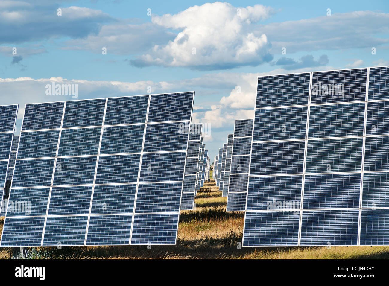 Series of panels on solar power station Stock Photo - Alamy