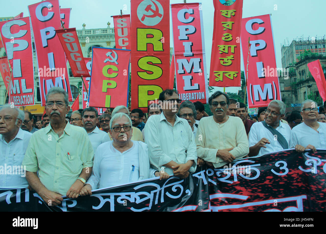 Hindu muslim riot hi-res stock photography and images - Alamy