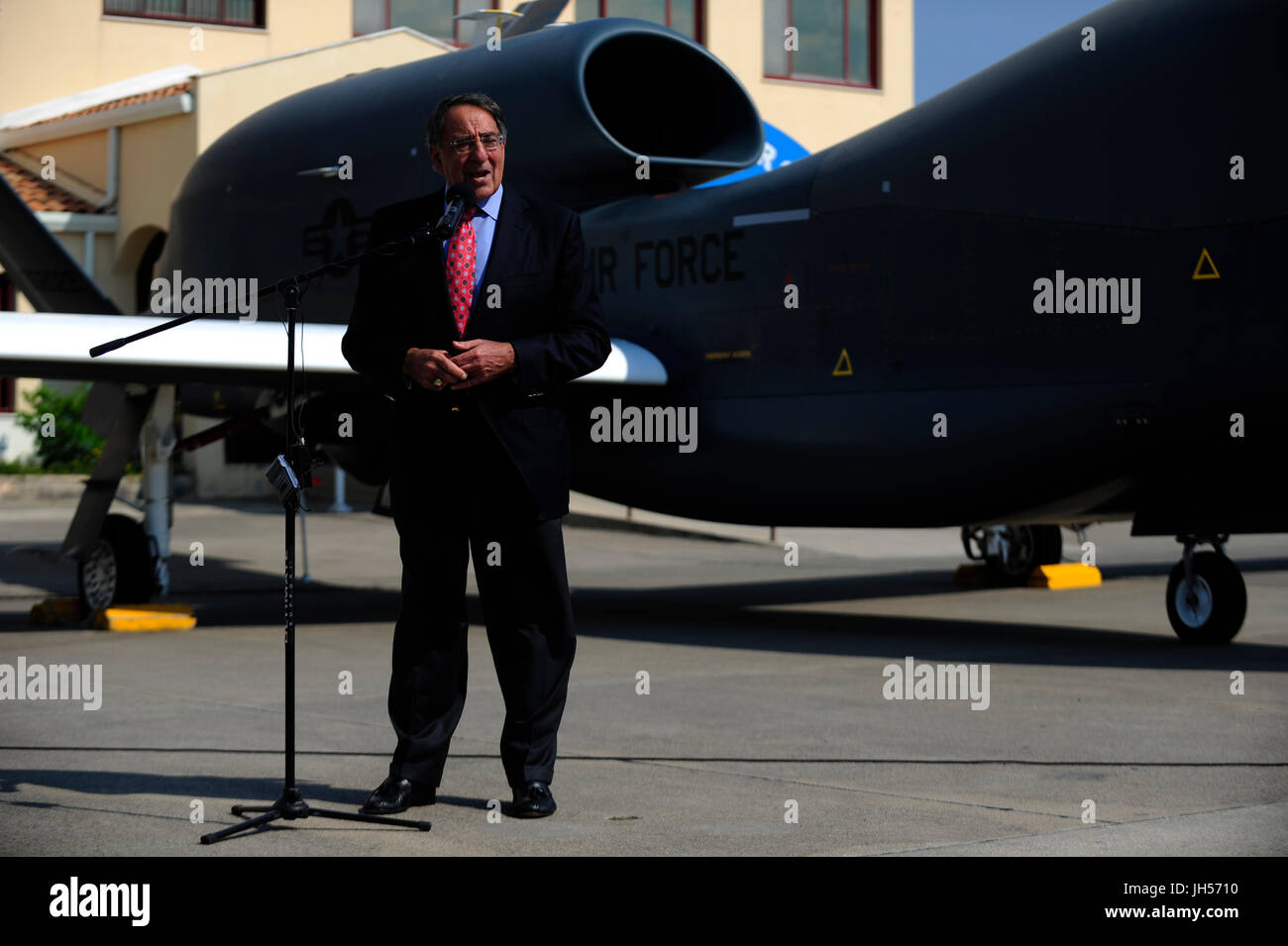 Scan eagle drone hi-res stock photography and images - Alamy