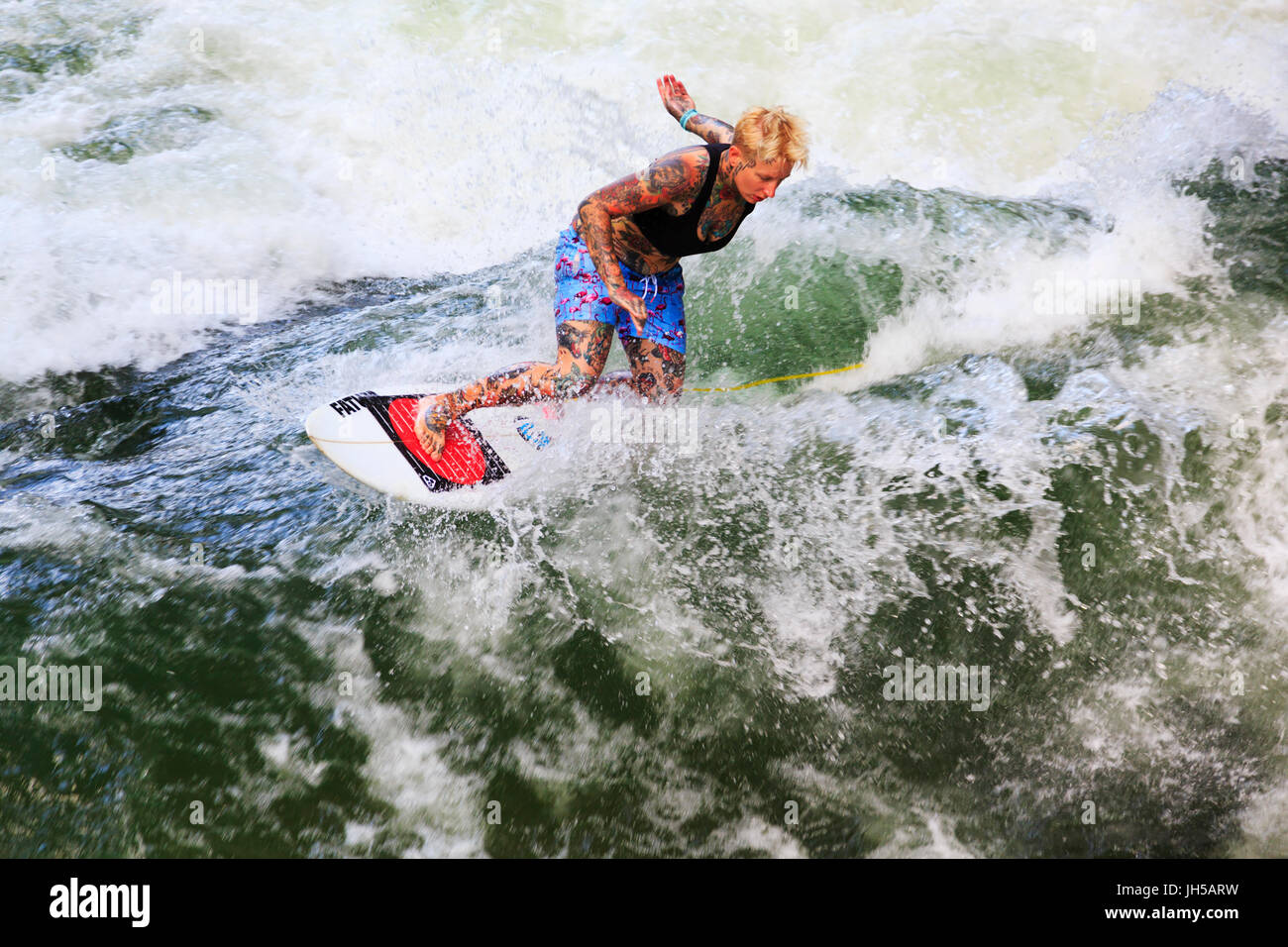 Eisbach surfers, Englischer Garten, Munich, Bavaria, Germany Stock ...