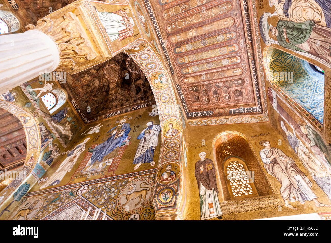 Muqarnas High Resolution Stock Photography and Images - Alamy