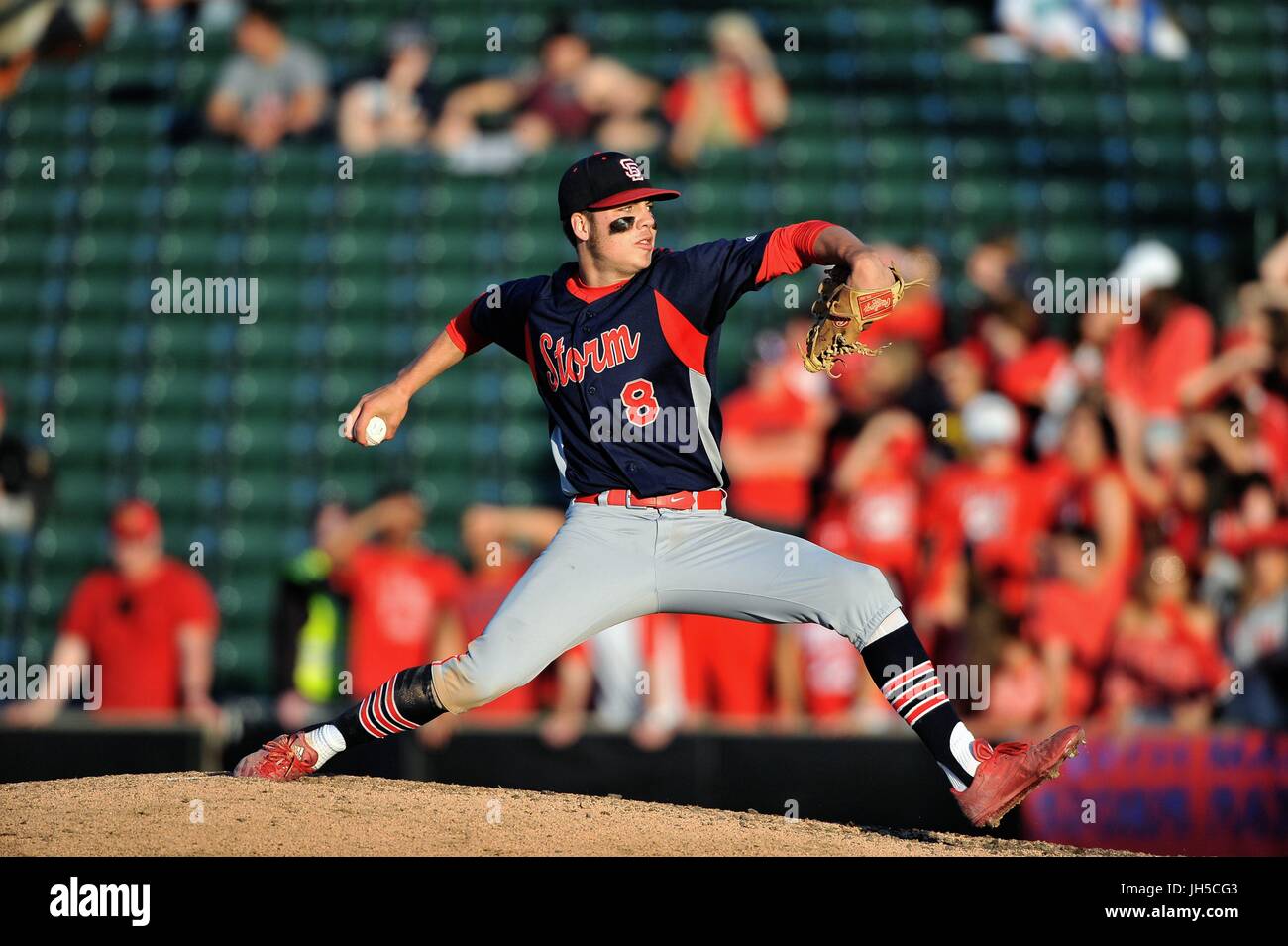 Baseball player pitching ball on hi-res stock photography and images ...