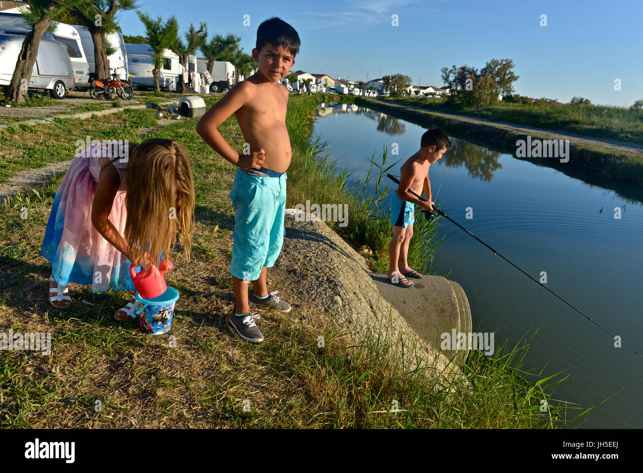 Gypsies camp hi-res stock photography and images - Alamy