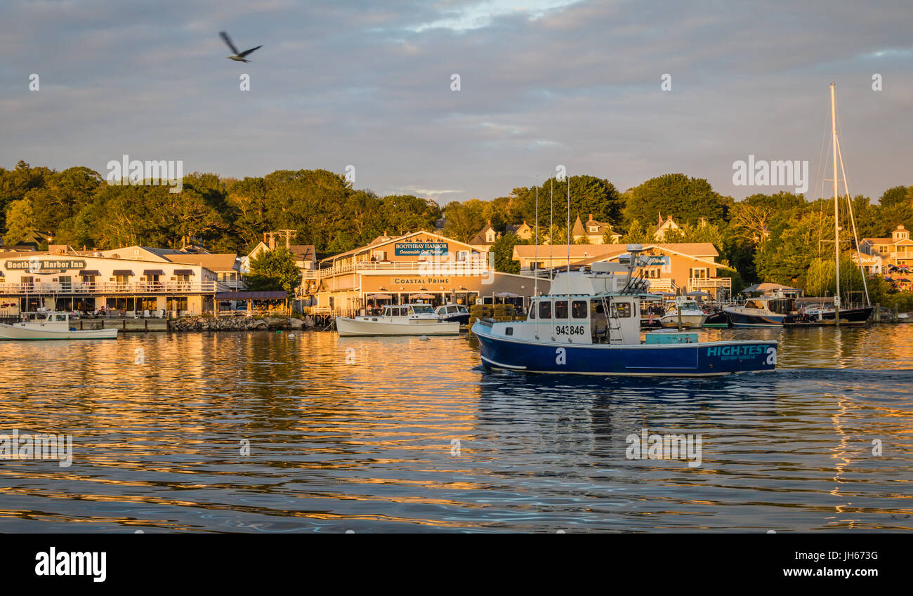 Boothbay harbor boat hi-res stock photography and images - Alamy