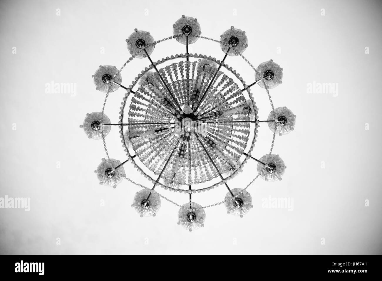 Black and white symmetry hi-res stock photography and images - Alamy