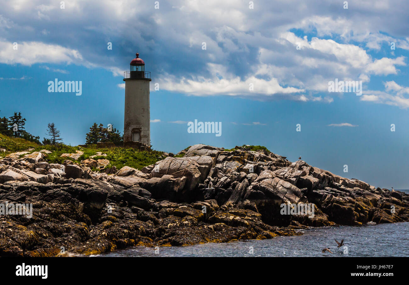 Franklin Island Lighthouse in Tenant's Harbor, Maine, in the Muscongus ...