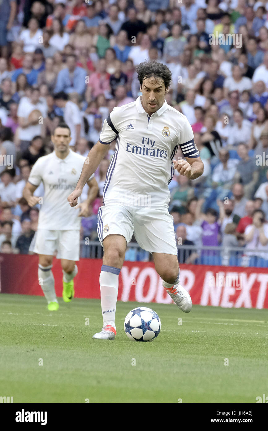 Corazon Classic Match 2017 'Heartbeats for Africa' between legends of ...