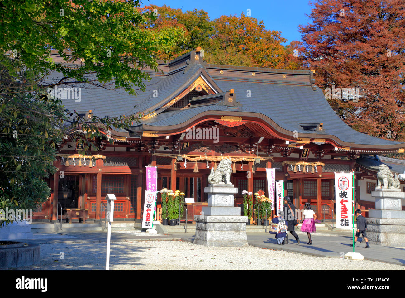 Suwa Jinja Shinto Shrine in Tachikawa city Tokyo Japan Stock Photo - Alamy
