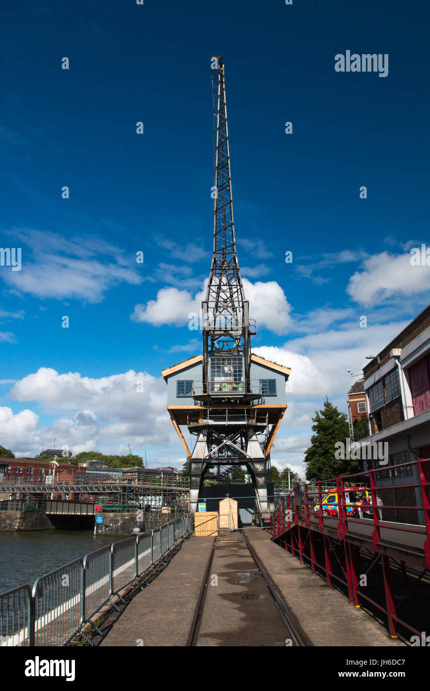 Bristol crane hi-res stock photography and images - Alamy