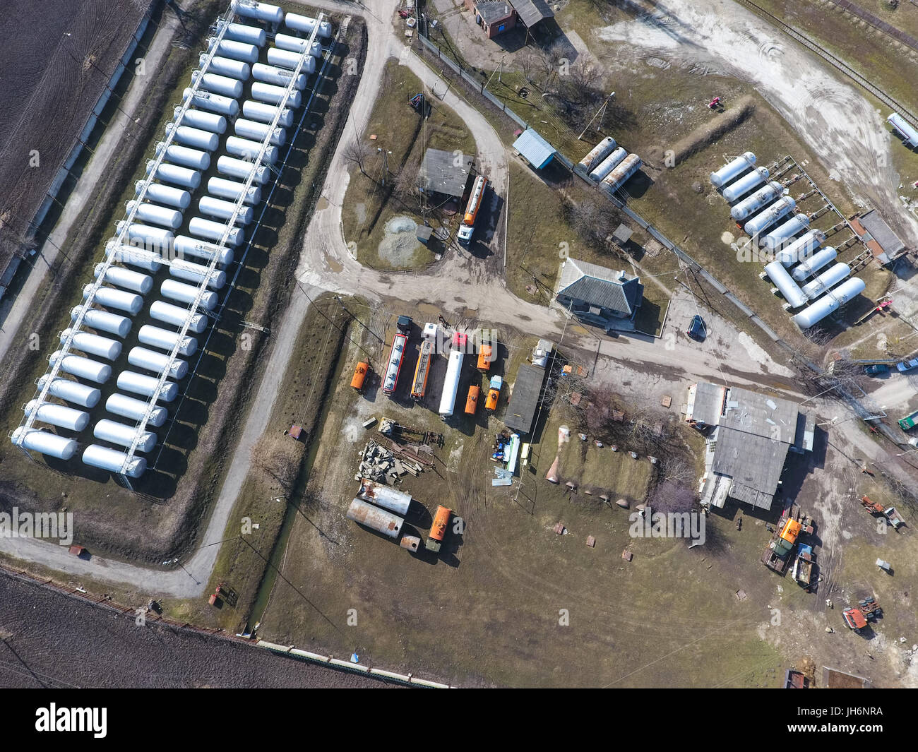 Fuel tanker at small airport hi-res stock photography and images - Alamy