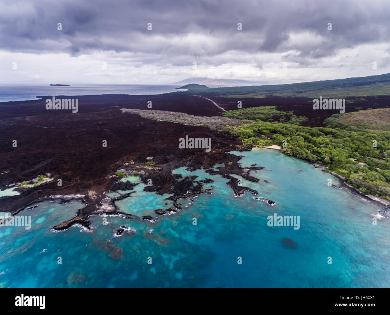 Aerial view of La Perouse Bay and the Maui coastline Stock Photo - Alamy