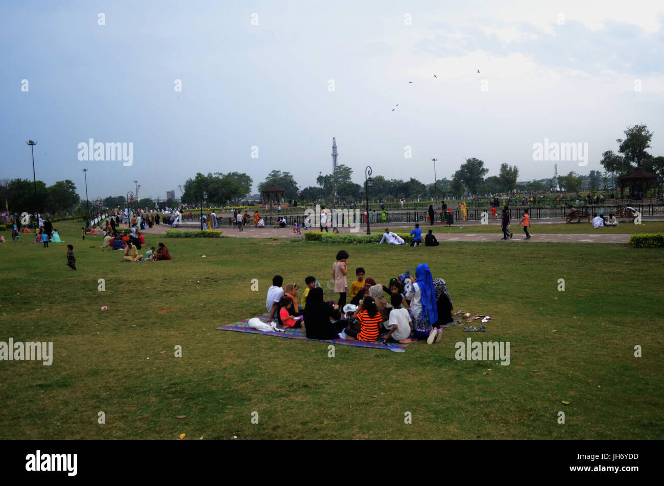 Lahore, Pakistan. 13th July, 2017. An eye catching view of dark clouds ...