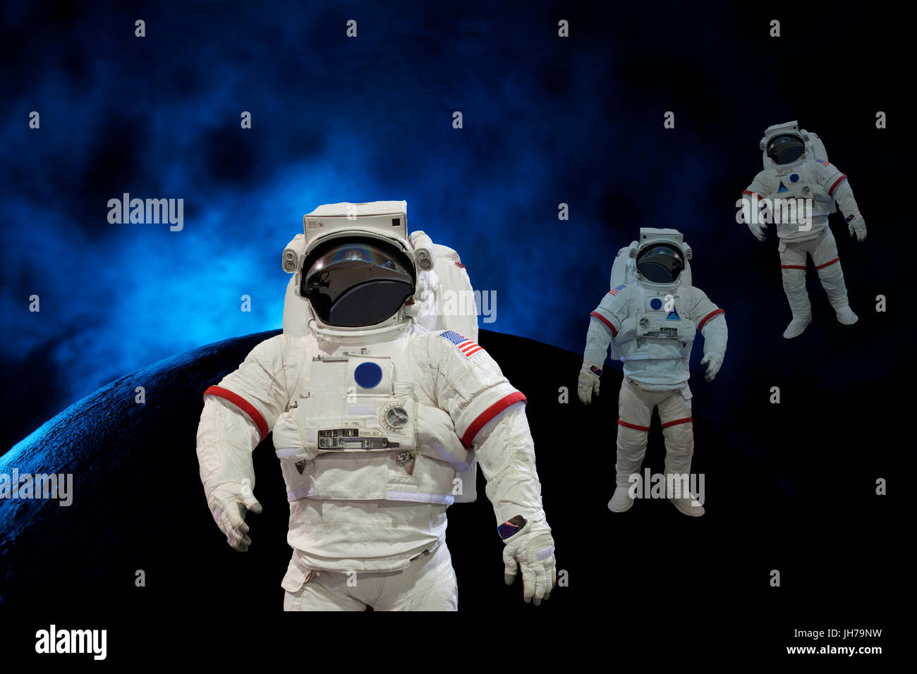 Space shuttle astronaut helmet nasa hi-res stock photography and images ...