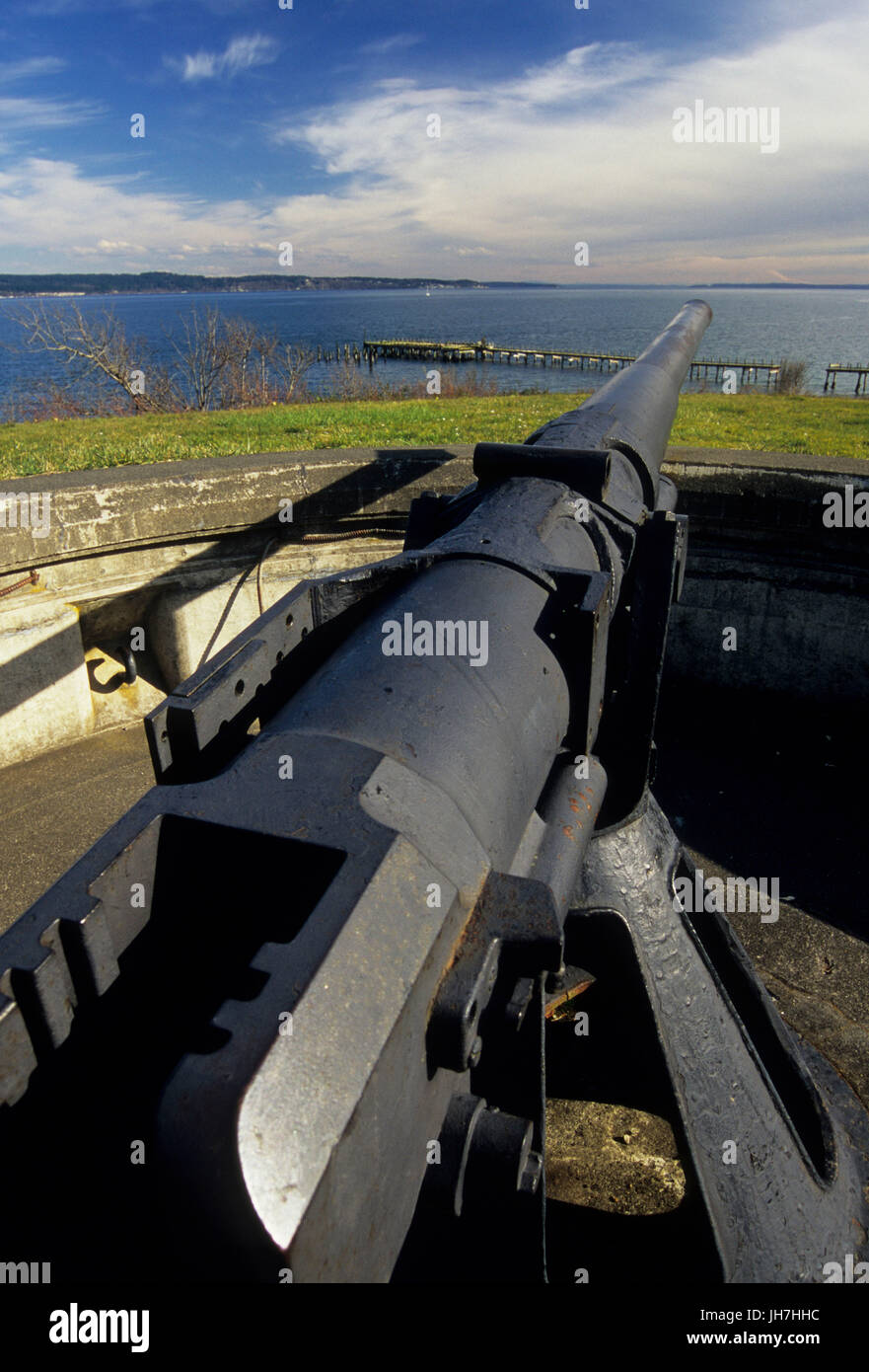 Battery Thomas Wansboro gun, Fort Flagler State Park, Washington Stock ...