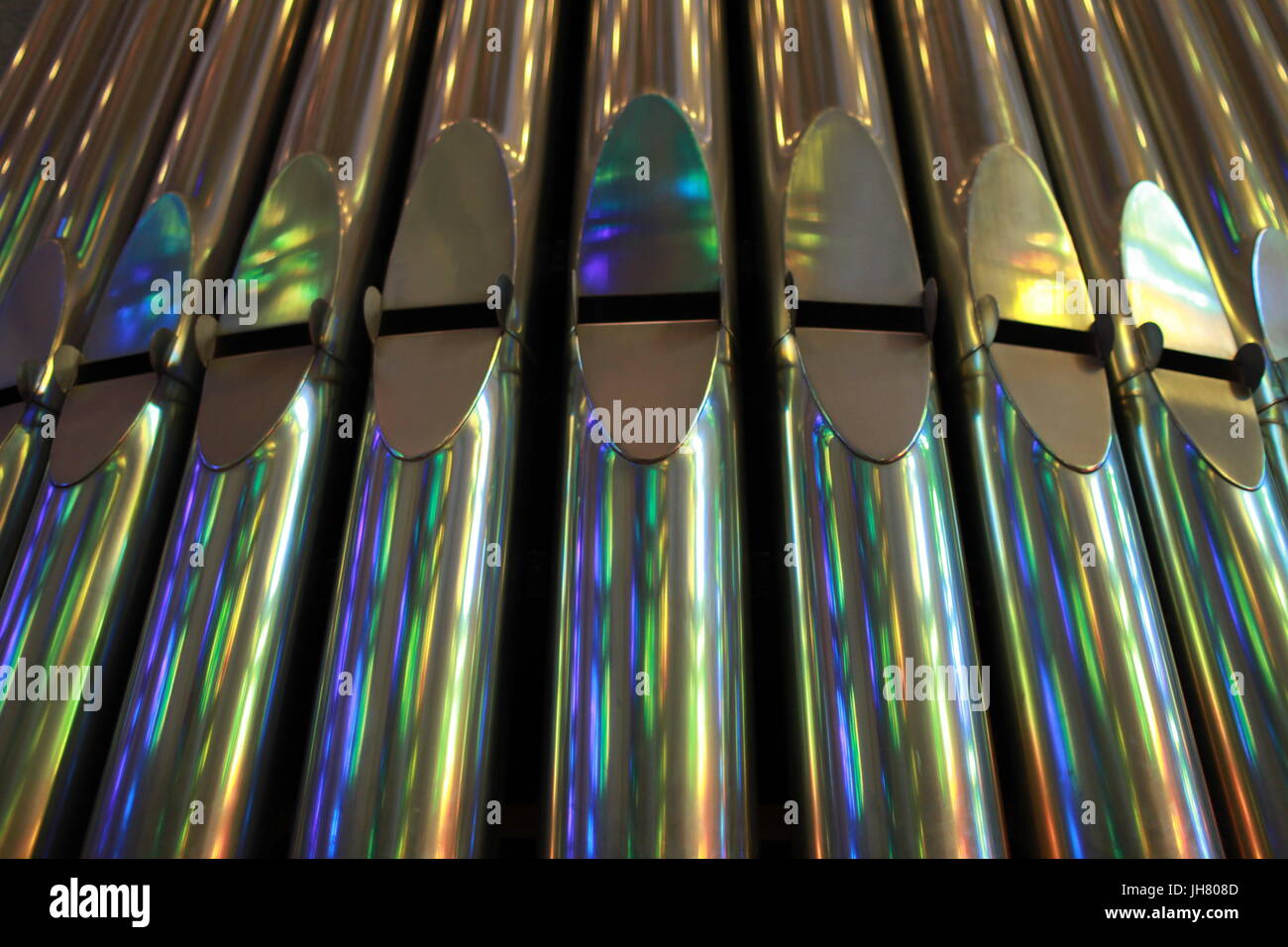 Silver organ pipes hi-res stock photography and images - Alamy