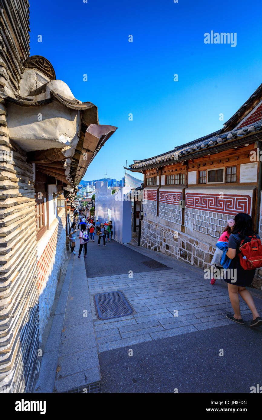 Bukchon hanok village tour hi-res stock photography and images - Alamy