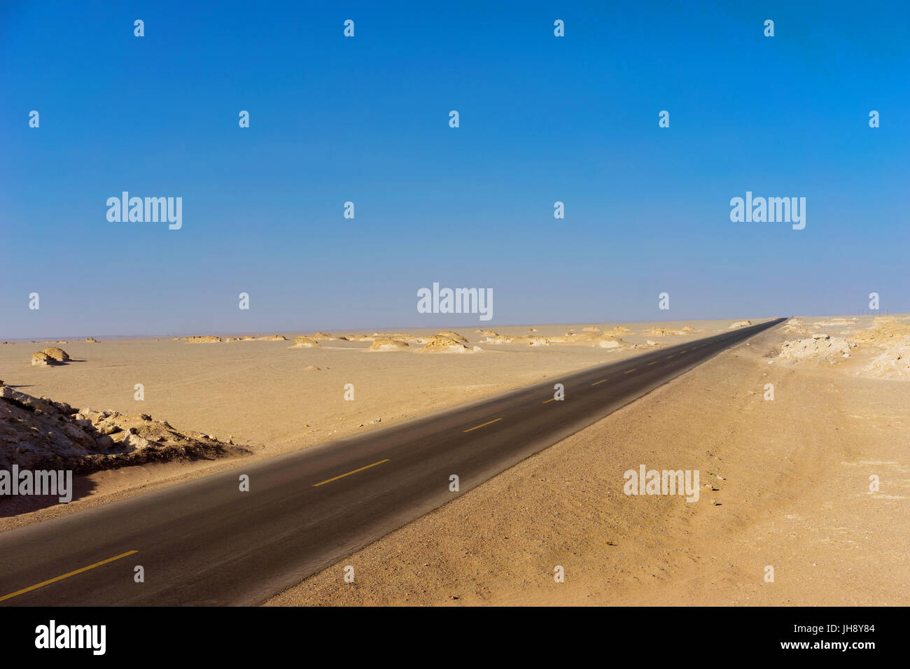 Lop desert china hi-res stock photography and images - Alamy