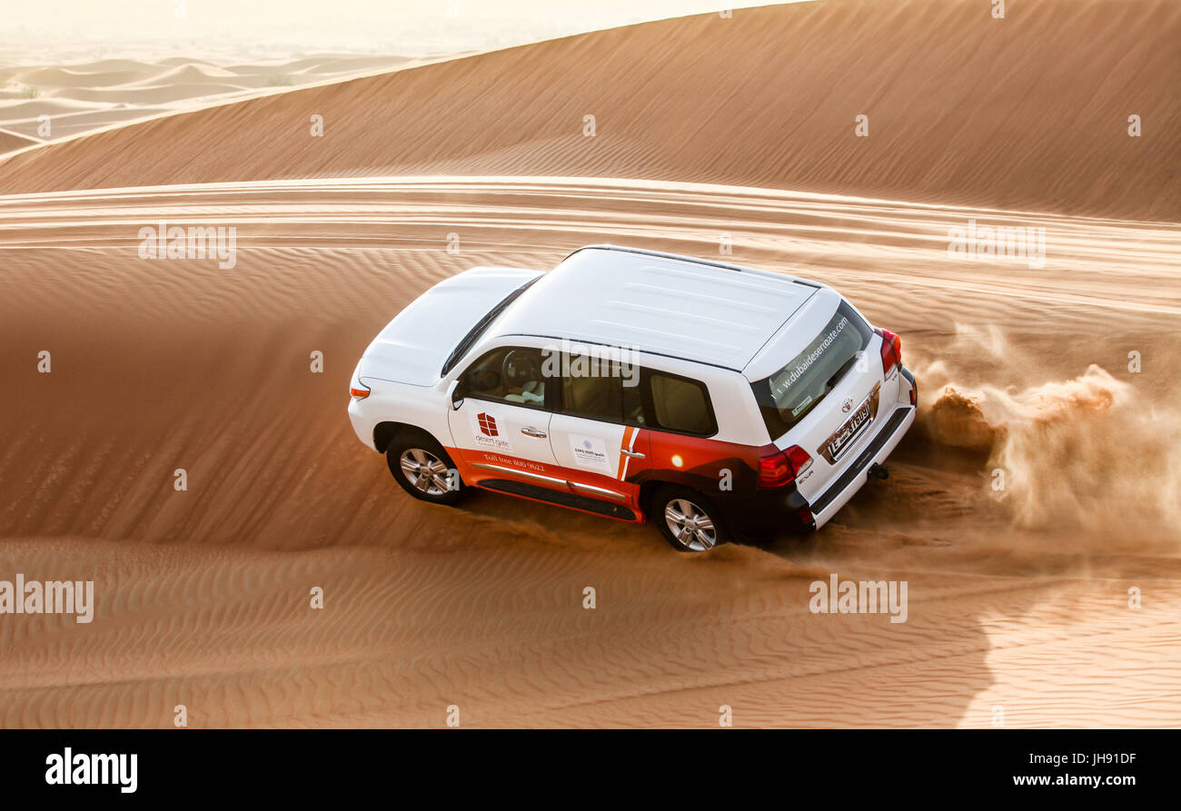 4X4 adventure drive across the desert sand dunes in Dubai UAE Stock ...