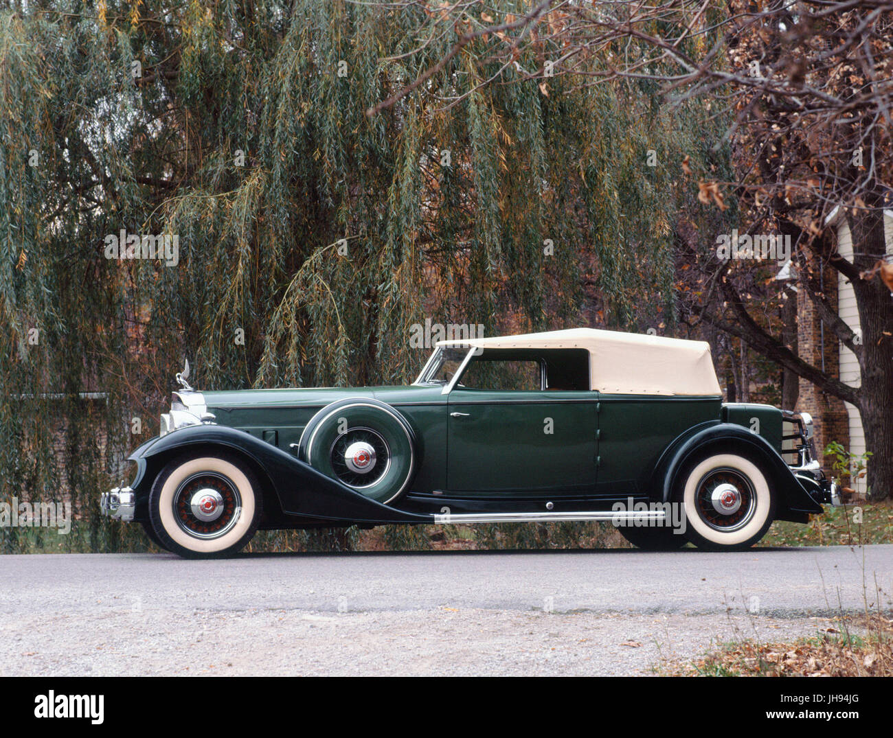 1933 Packard V12 by Dietrich Stock Photo - Alamy