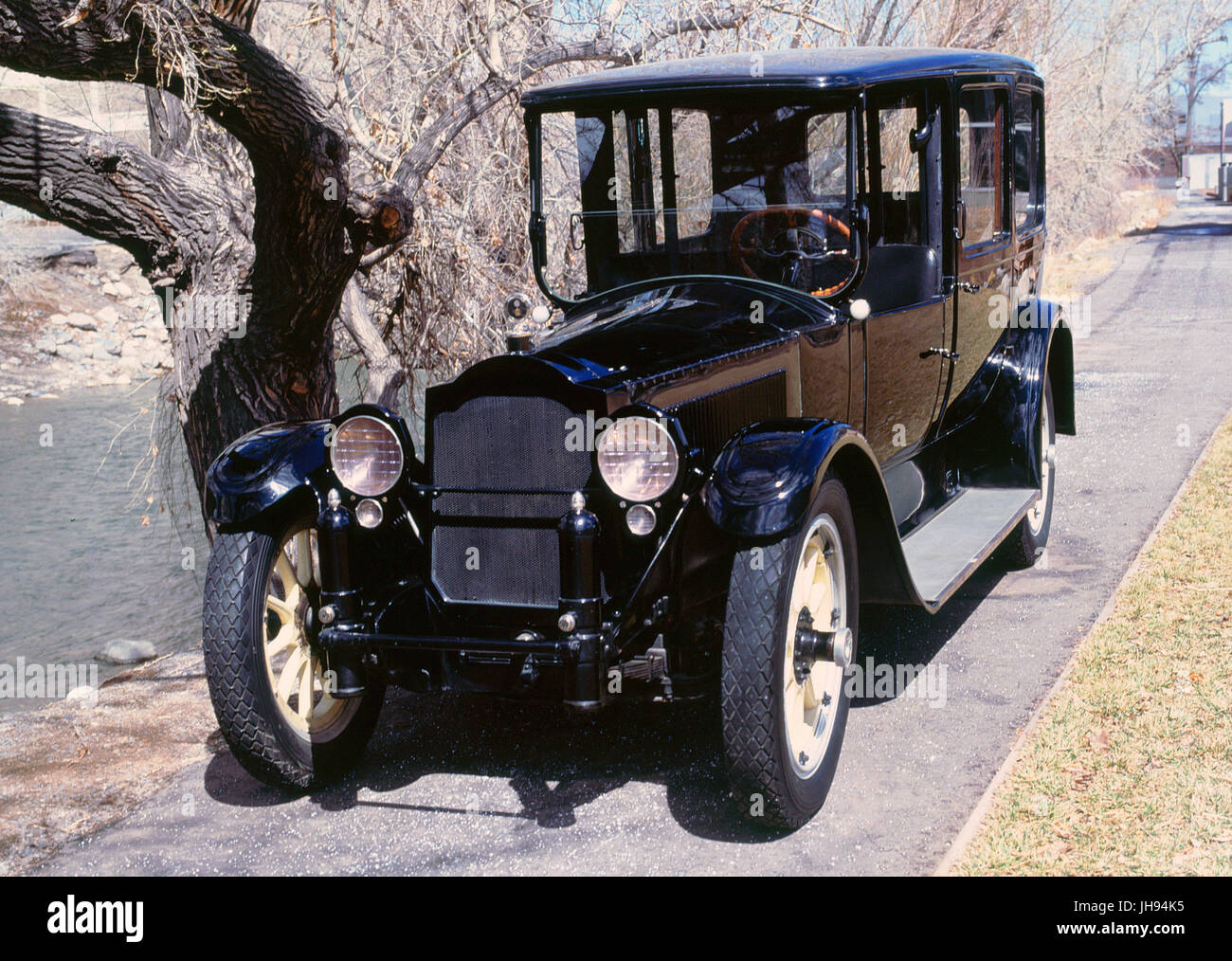Packard Twin 6 3-35 1920 Stock Photo - Alamy