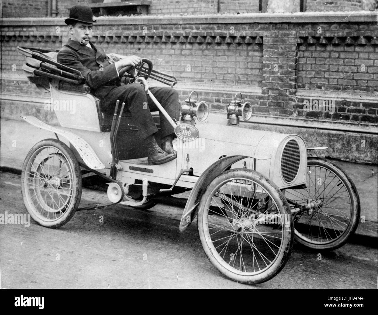 Five-and-a-half horsepower OTAV 1907 with body by carrozziera Castagna ...