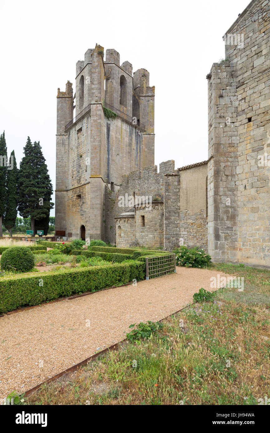 Medieval fortified abbey hi-res stock photography and images - Alamy